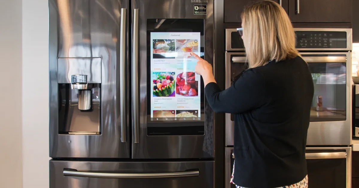 How Do I Calibrate the Temperature Display on a Samsung Fridge?